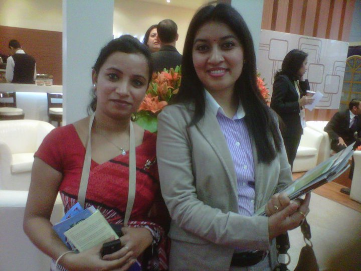 About Us – Travel Threads